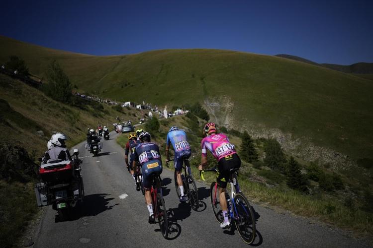 Pidcock wins Alpe d’Huez stage, Vingegaard keeps Tour lead