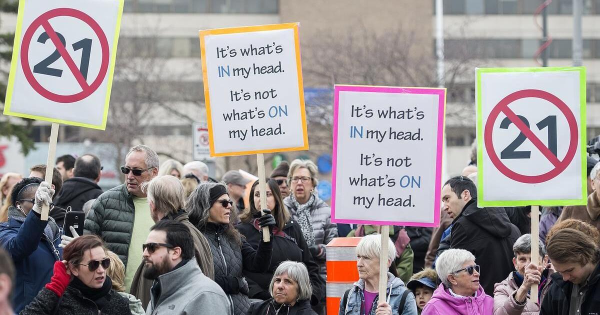 Liberal MPs join other elected officials to oppose Quebec’s secularism bill