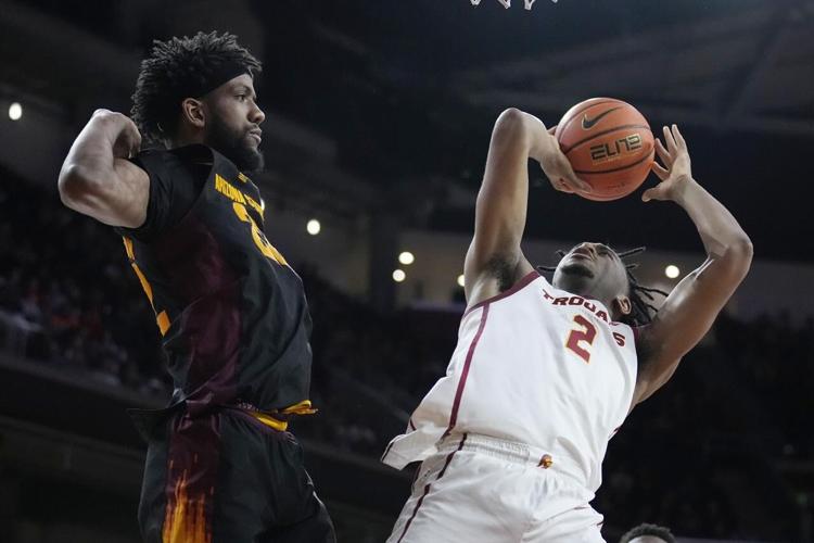 Ellis scores 28 as USC beats Arizona State 68-65