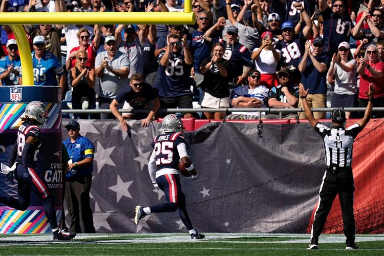 Marcus Jones' punt returns fuel Patriots' rout of Panthers
