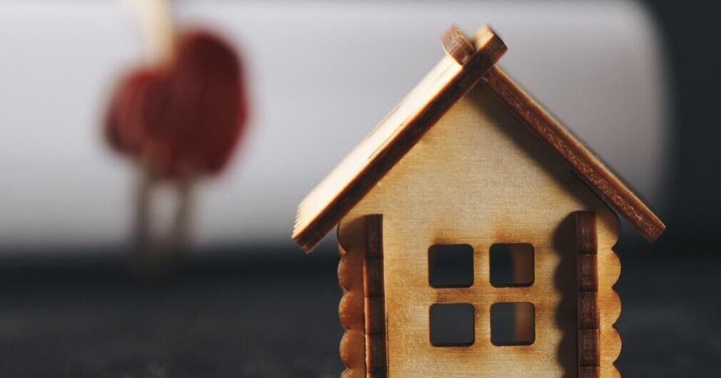 Home sales, identity theft: Checking ID of buyers, sellers