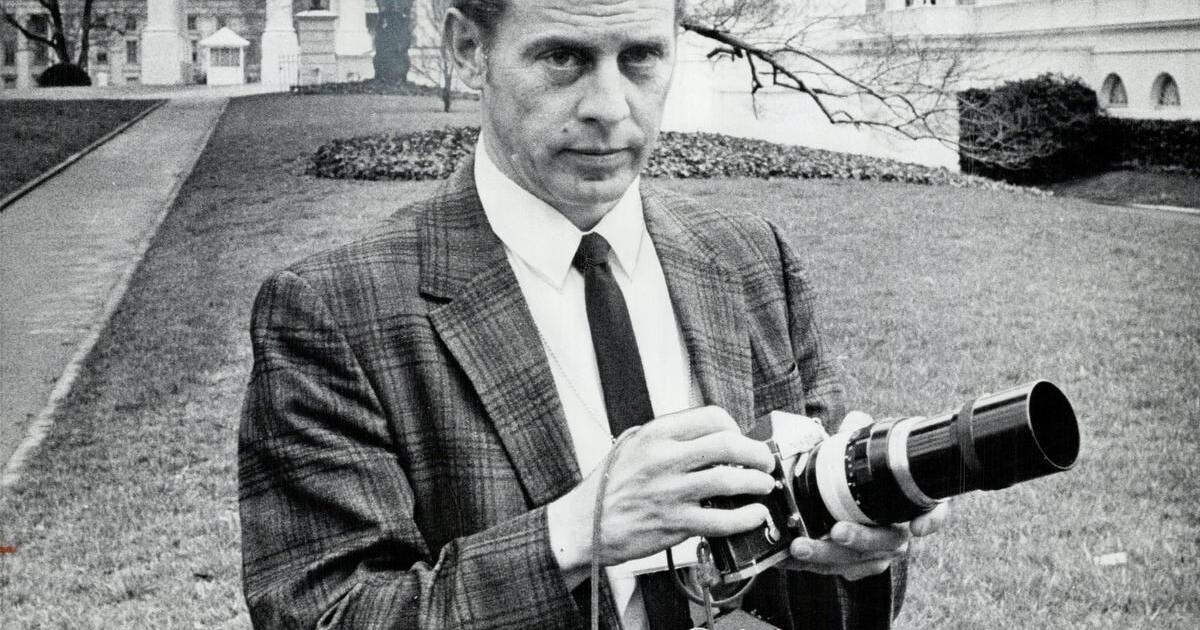 Legendary Star photographer Bob Olson dies at 91