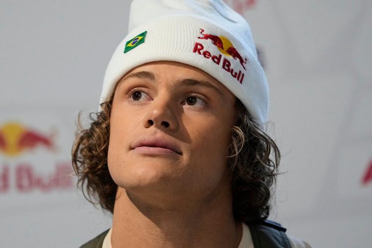 Brazil's ski star has two aims for the new season: top the podium ...