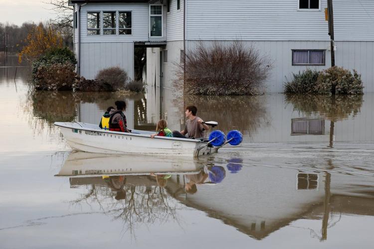 Photos show waterlogged Washington state in US