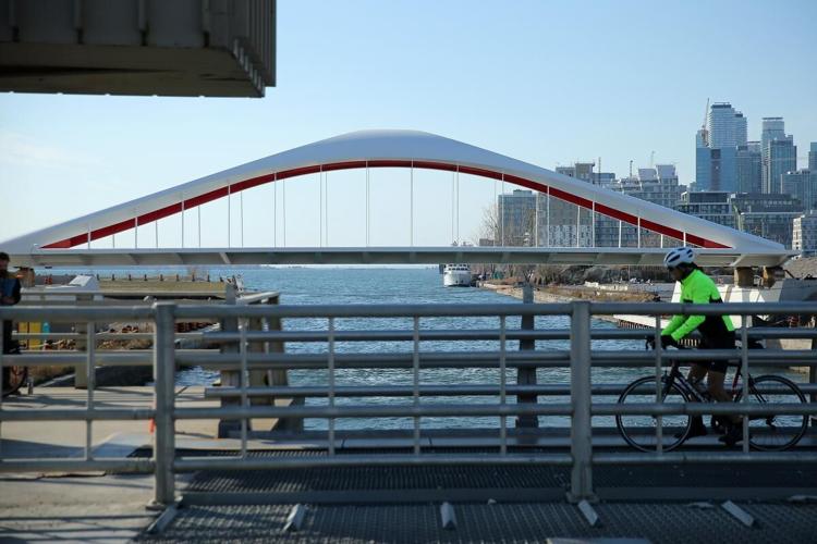 Toronto Port Lands lift bridge to be torn down