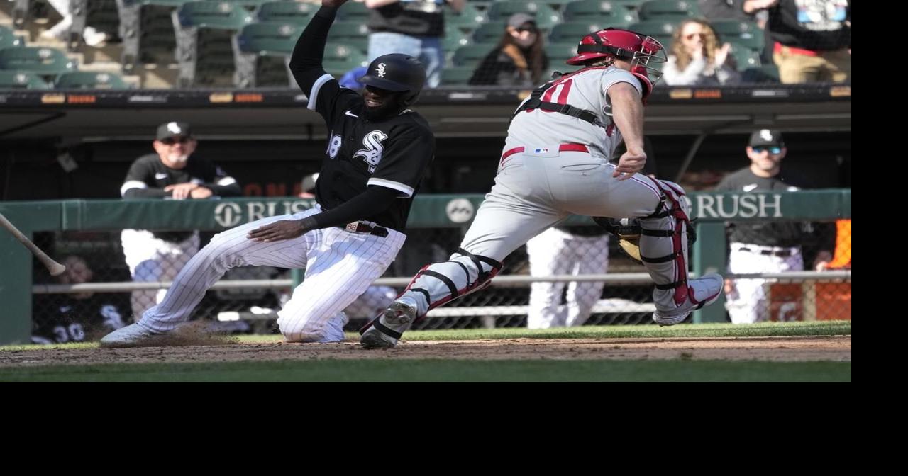 Giolito starts combined 1-hitter as ChiSox, Phils split DH
