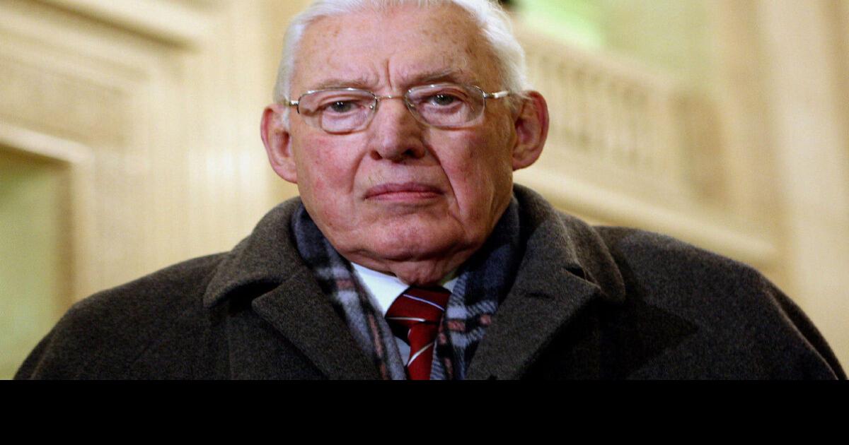 Ian Paisley, fiery Protestant leader, dies in Northern Ireland