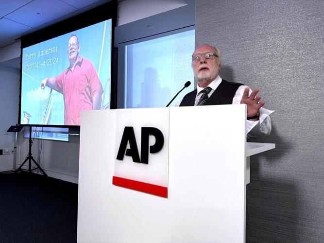 Friends, former hostages praise Terry Anderson, AP reporter and ...