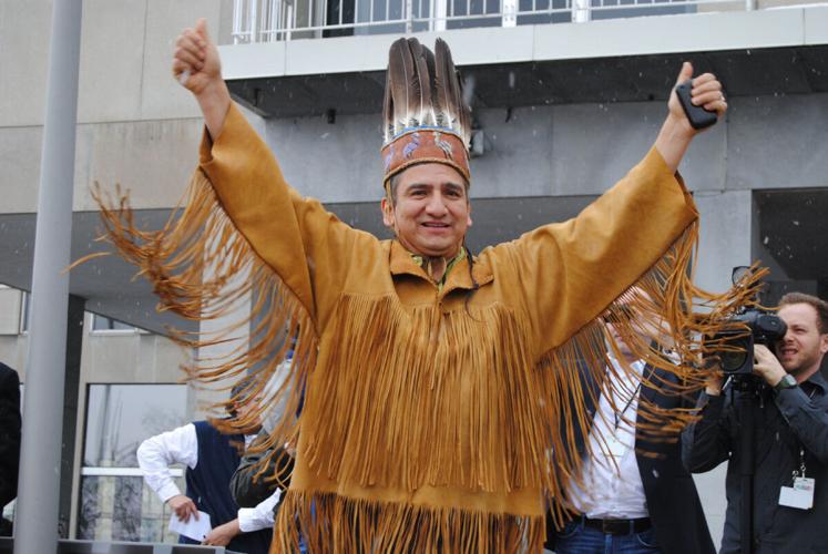 Stephen Harper pledges changes to Indian Act as he launches historic ...