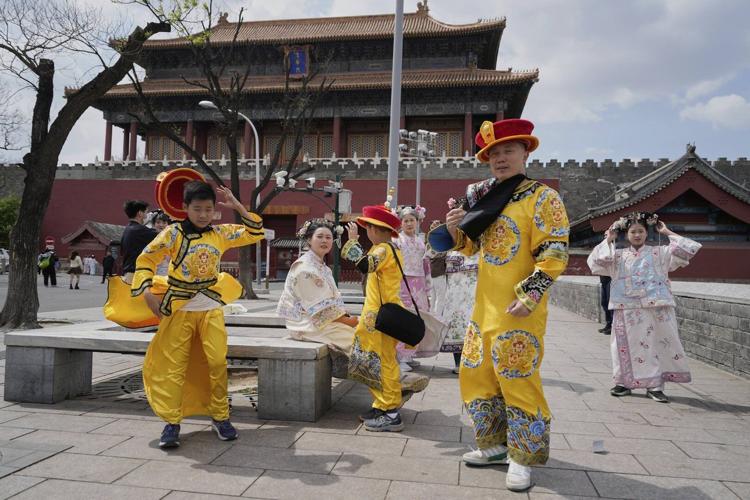 High winds and sandstorms prompt Beijing to cancel hundreds of flights ...