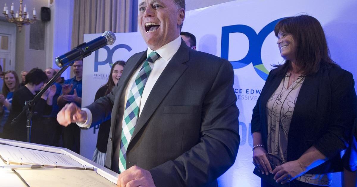 Blue conservative wave keeps rolling across Canada