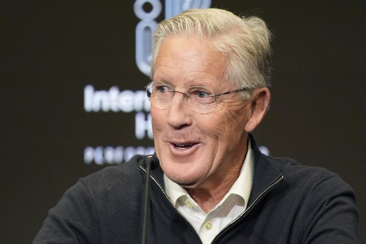 New Raiders coach Pete Carroll retains defensive coordinator Patrick ...