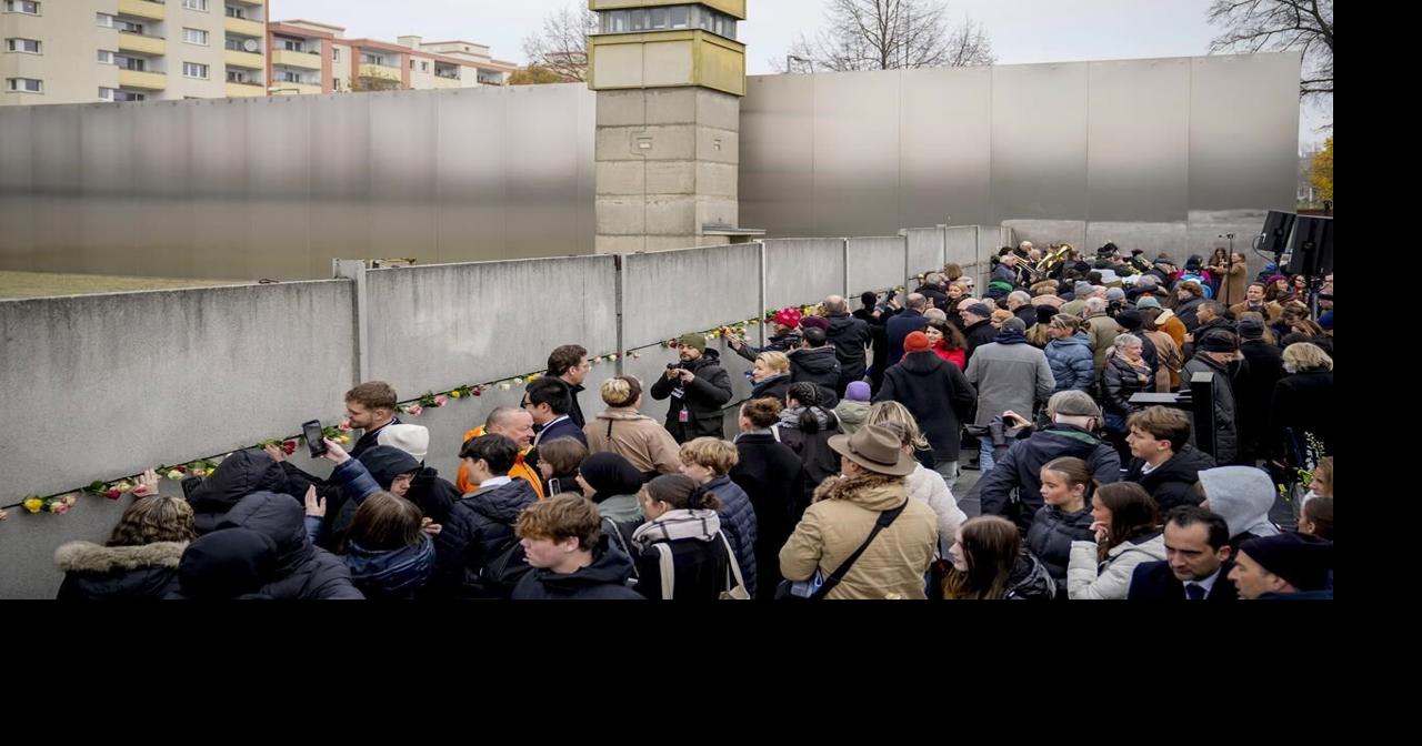 Tens of thousands celebrate fall of the Berlin Wall 35 years ago with ...