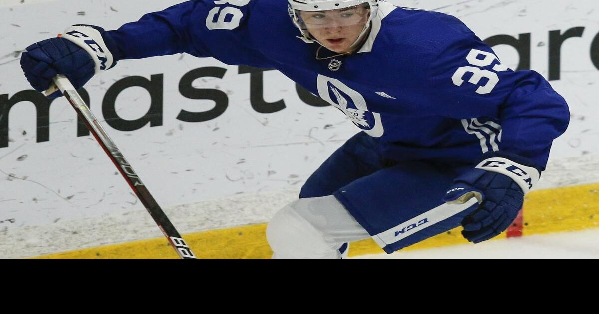 Leafs prospect Fraser Minten impresses in first NHL camp