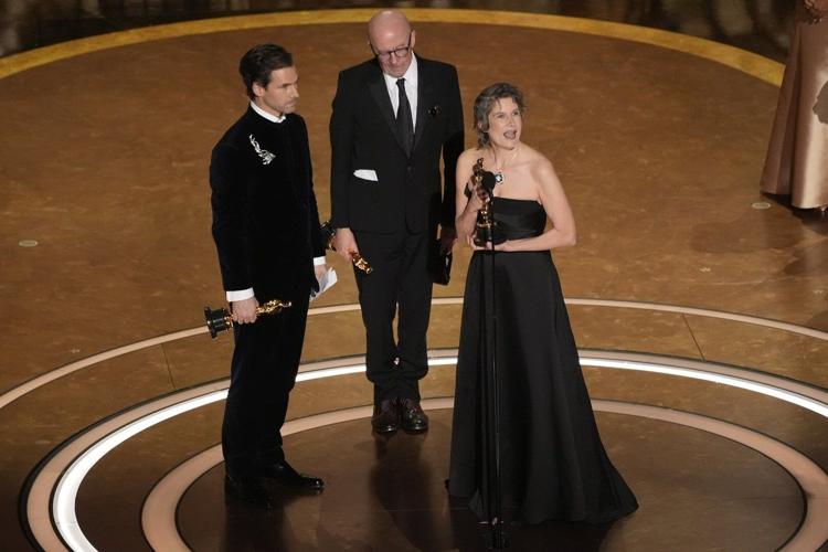 'El Mal' from 'Emilia Pérez' wins Oscar for best original song