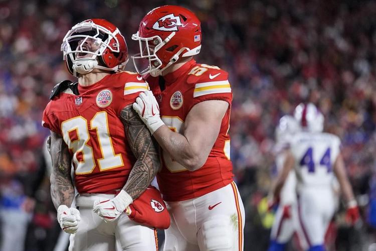 The Chiefs get more Mahomes magic and advance to 3rd straight Super Bowl, beating the Bills 32-29