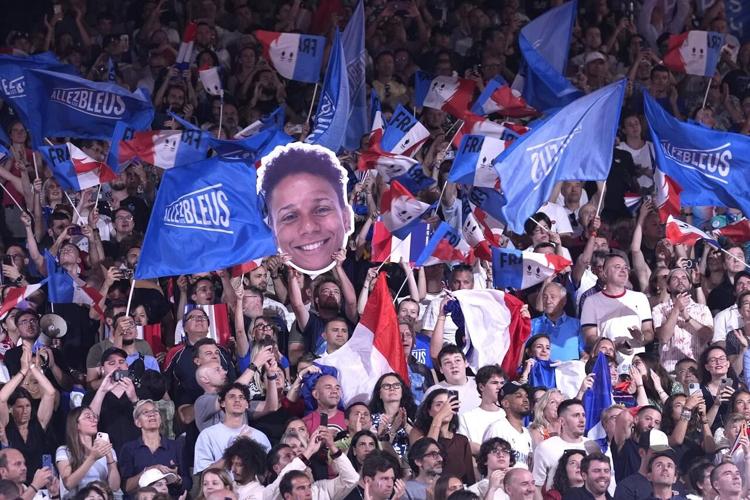 Paris Olympics boosted by raucous fans in return of spectators for ...