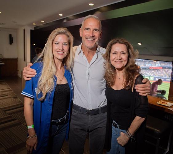 Blue Jays legend Joe Carter hosts golf tournament reception