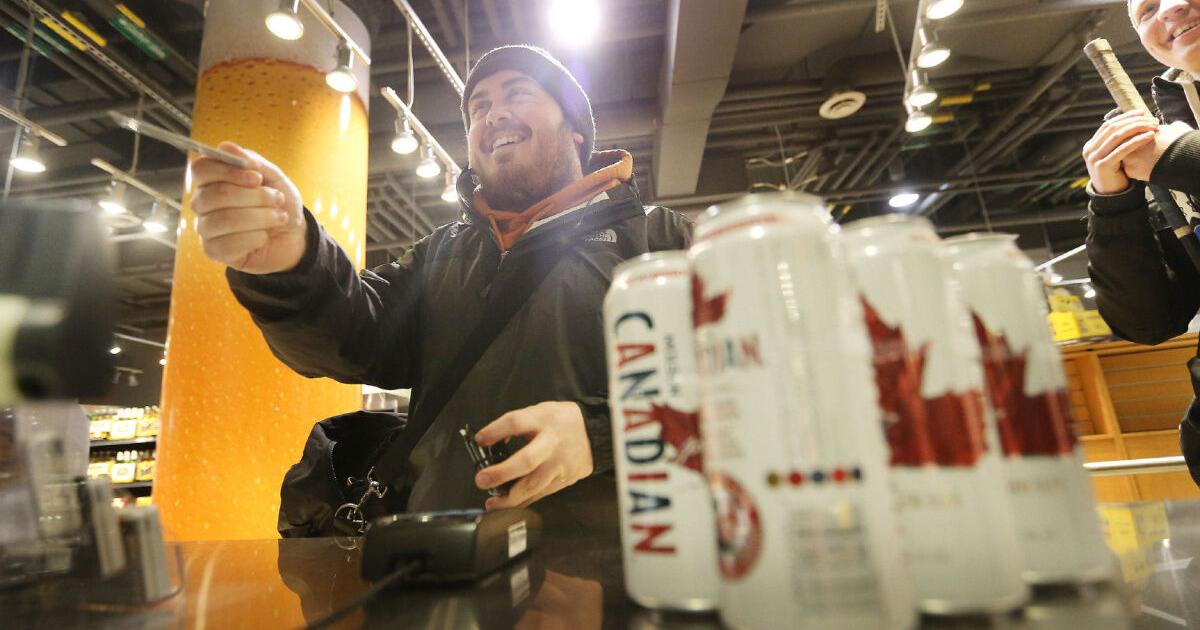 Let Ontarians buy beer in corner stores: Editorial