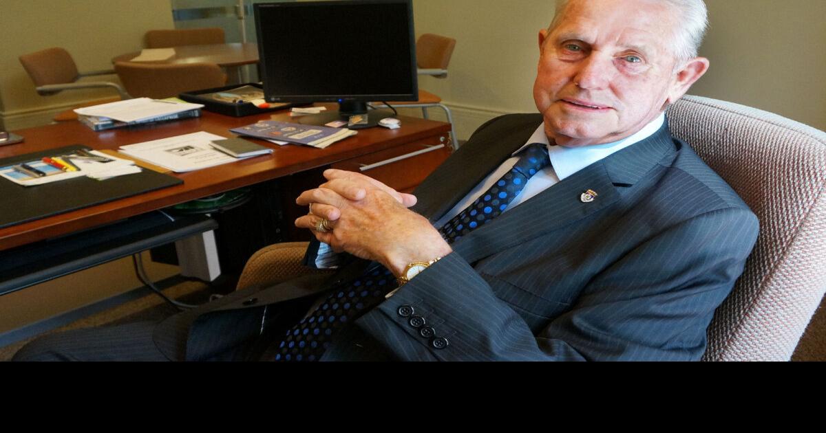 Milton Mayor Gord Krantz poised to become the next Hazel McCallion