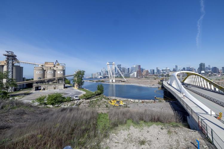 What happened when the new Don River valley sprang a leak