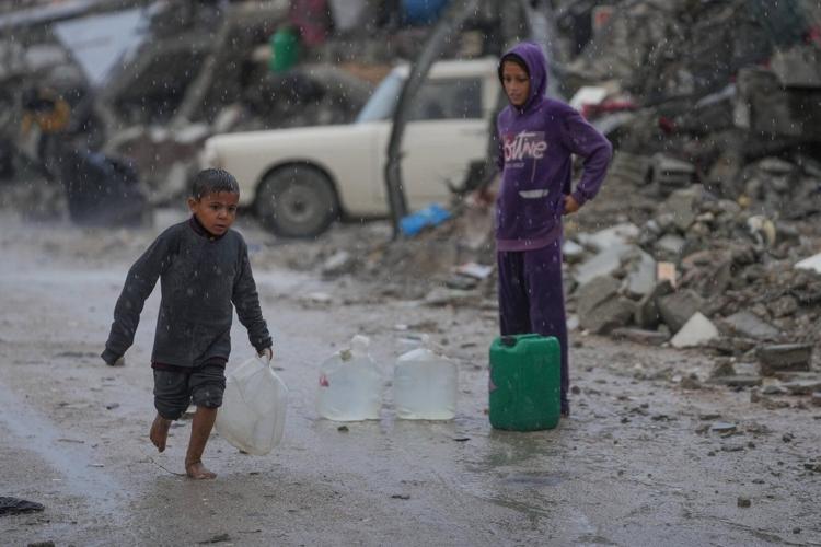 First strong winter rains soak Gaza's makeshift shelters