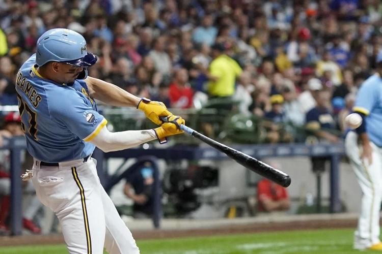 Alec Bohm commits 2-out error, Brewers rally in 8th to beat Phillies 7-5