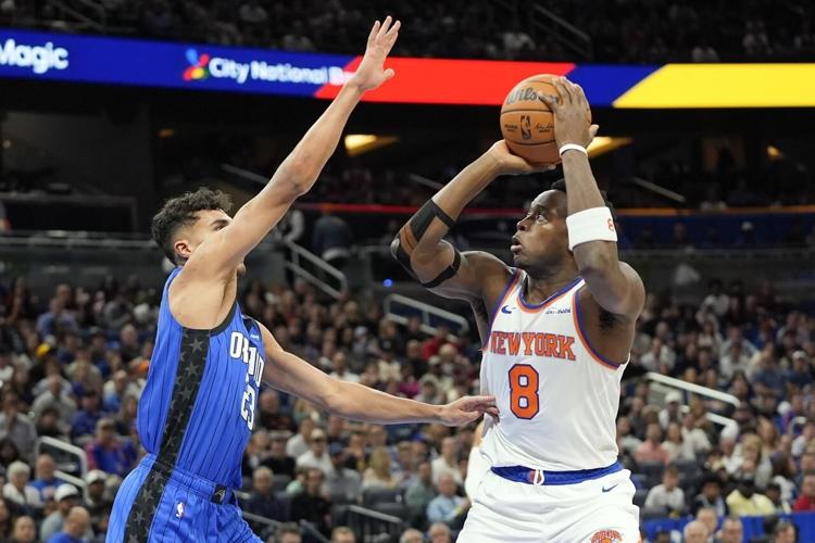 Knicks extend winning streak to 6 games with a 108-85 win over Magic