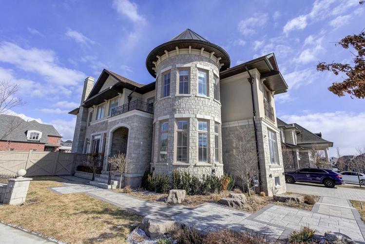 This $3.25 million King City home has a turret and nearly 6,000 sq. ft ...