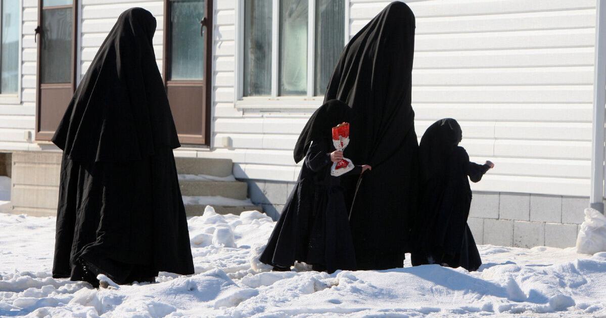 Members of Jewish sect Lev Tahor detained in Trinidad