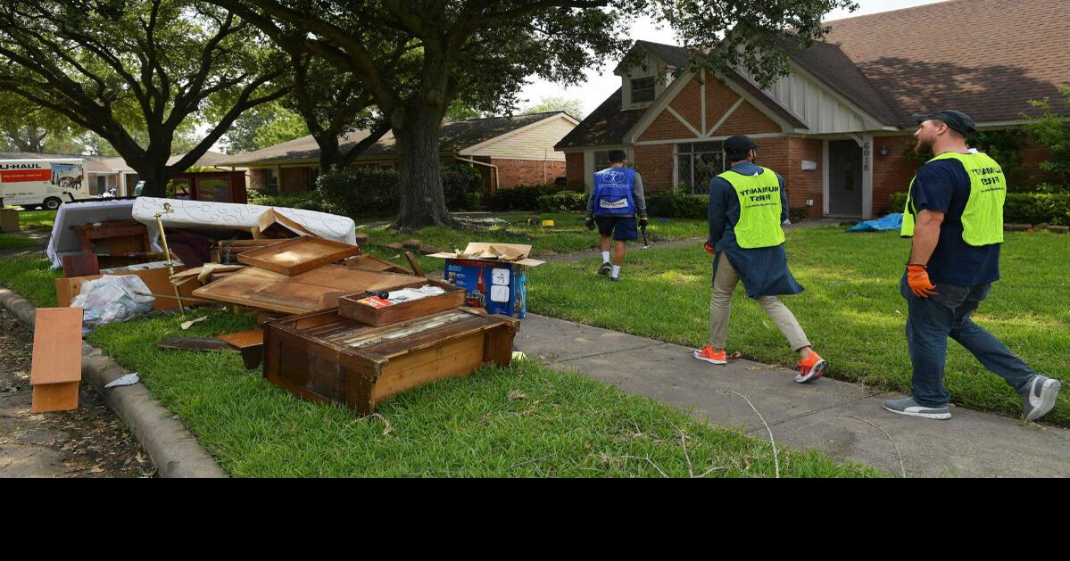 ‘This is the face of Houston’: Flood cleanup marked by friendliness ...