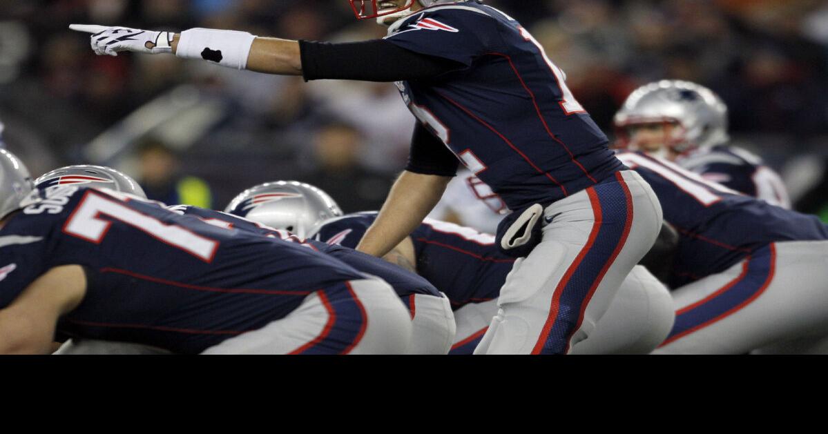 NFL on Thanksgiving Day: Football paired with turkey a classic American ...