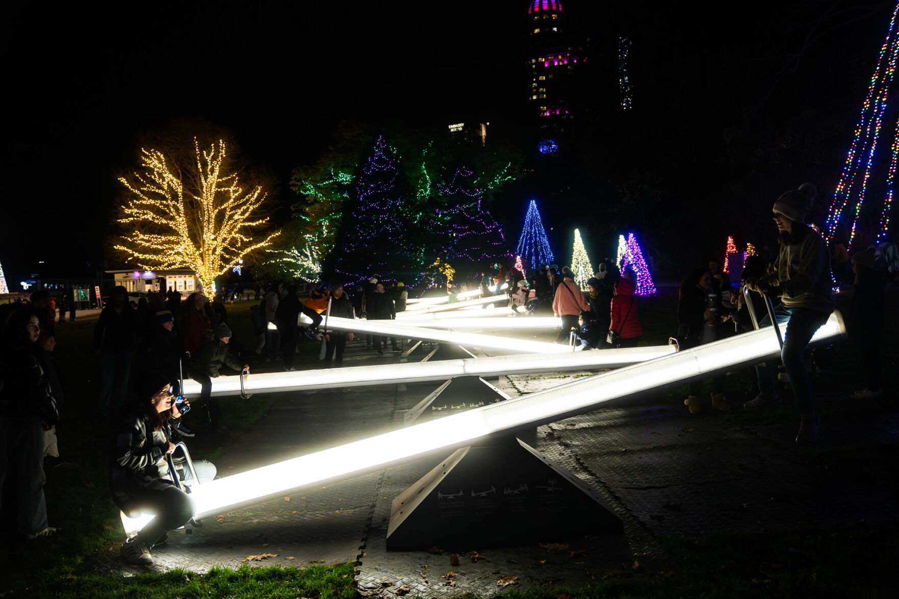 Discover the joyous magic of the holiday season with Niagara Parks
