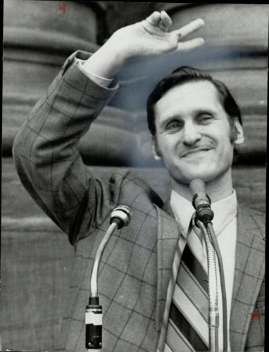 Stephen Lewis, former NDP politician and diplomat, dies at 88