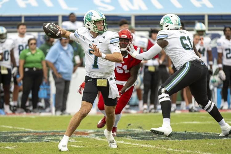 Michael Pratt throws for 3 touchdowns to lead No. 17 Tulane past ...