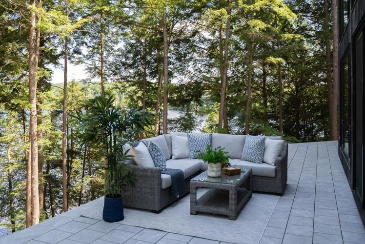 Inside this modern $4.9M Muskoka ‘tree house’