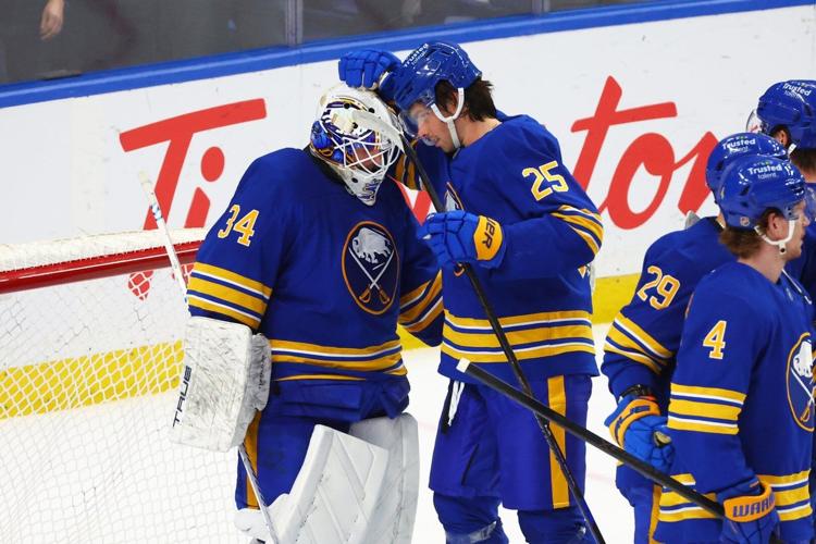 Journeyman goaltender Alex Lyon stepping up for Buffalo Sabres