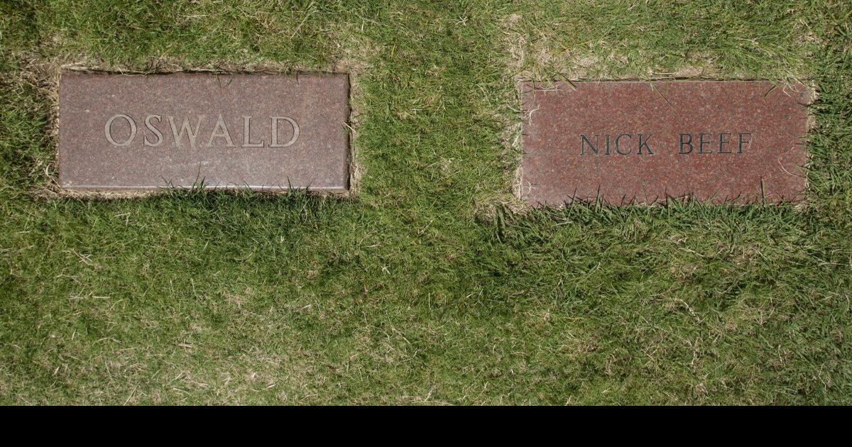 Headstone next to Lee Harvey Oswald’s in Texas says Nick Beef, but no ...