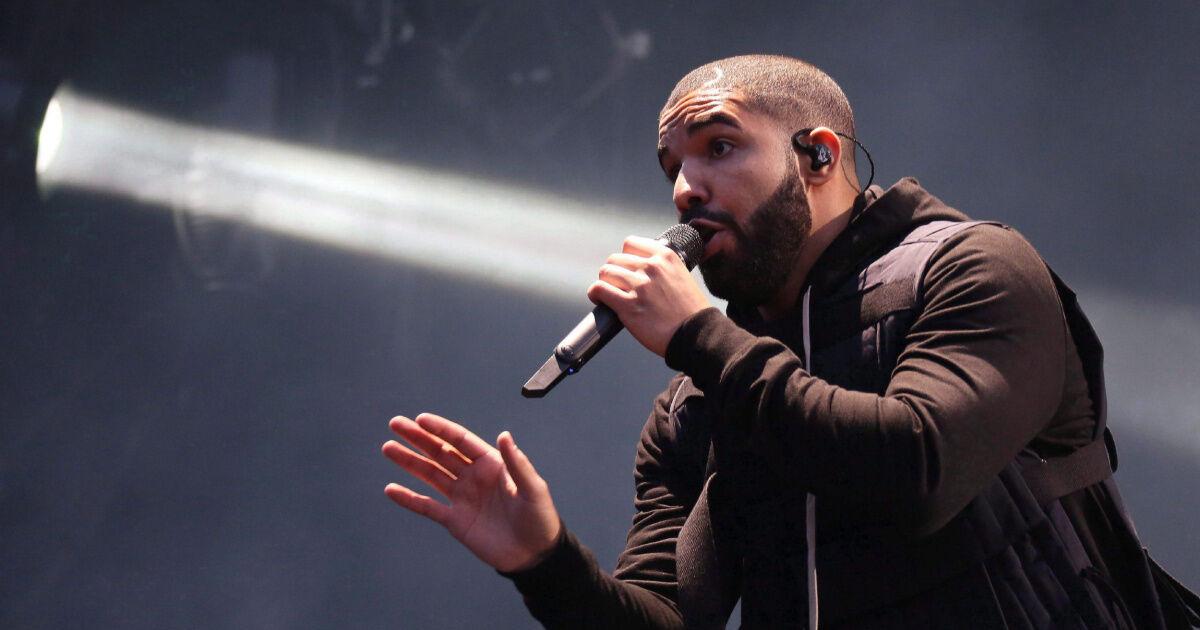 Drake tops U.S. Billboard chart for first time with single ‘One Dance’