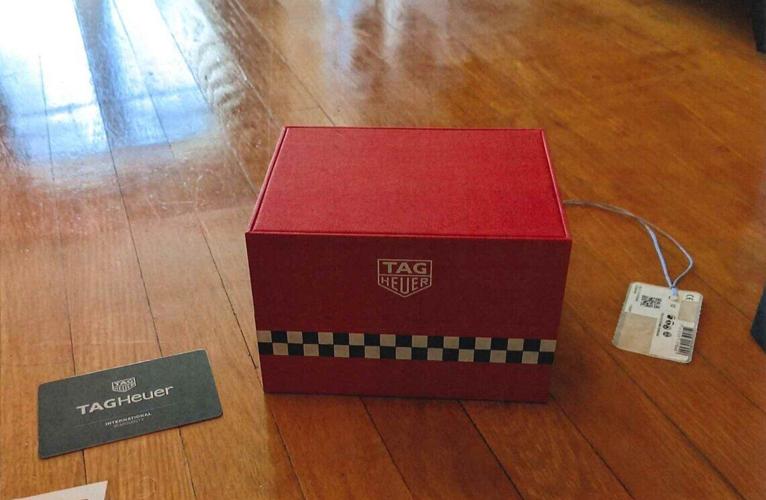 Text reveals Toronto cop’s plan to sell stolen watch: Crown