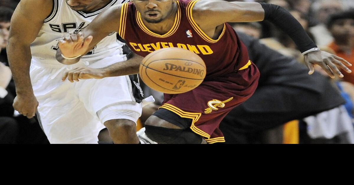 Cleveland Cavaliers’ Kyrie Irving collects NBA rookie award Tuesday