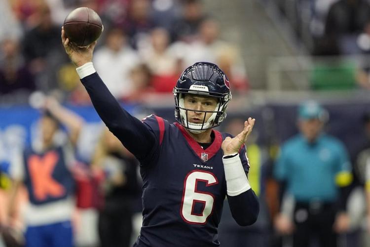 Titans will try to end skid, stay atop AFC South with Willis