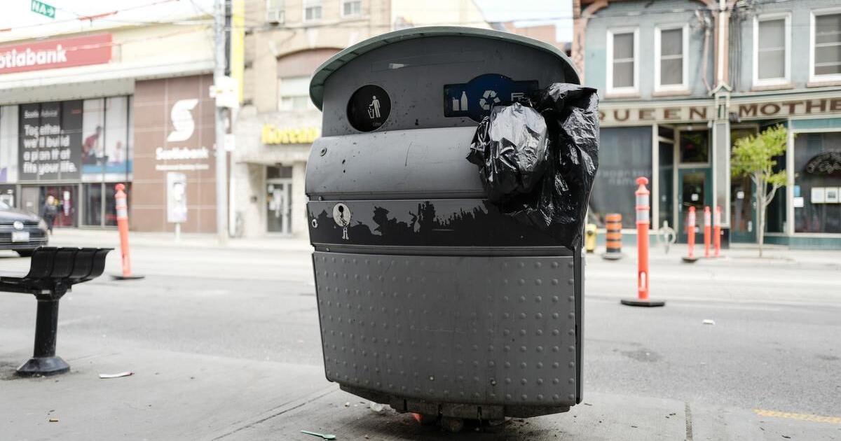 311 Toronto is supposed to fix what’s broken. Maybe it’s broken