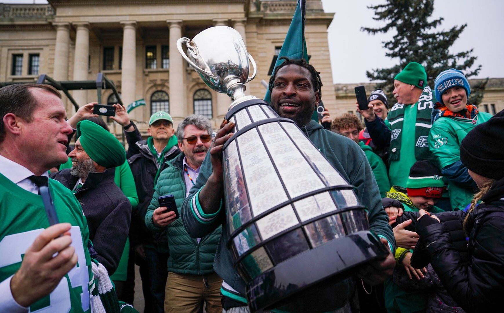 Roughriders sign star offensive lineman Jermarcus Hardrick to one-year ...