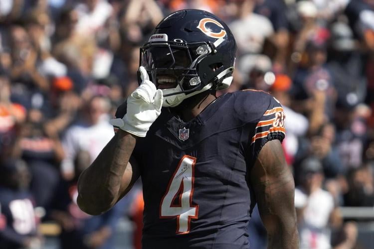 Caleb Williams and DJ Moore lead the way in Bears' 36-10 rout of Panthers