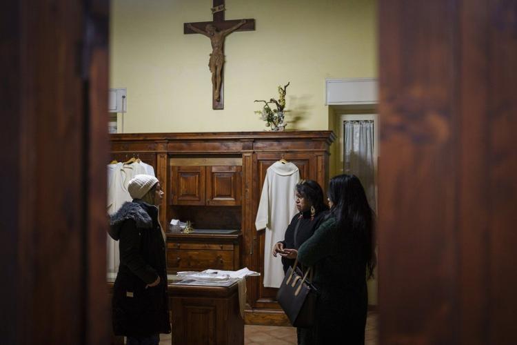 Transgender women near Rome pray for Pope Francis, celebrate his outreach