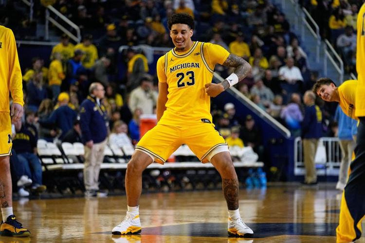 Morez Johnson Jr. has 24 points and 11 rebounds as No. 2 Michigan routs ...