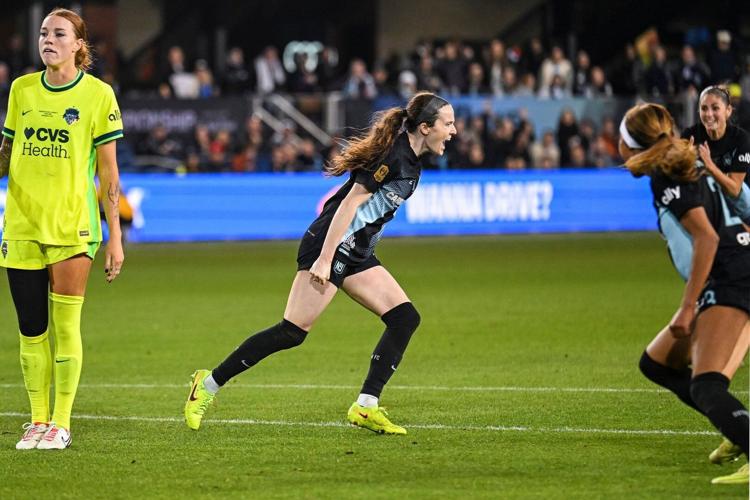 Lavelle’s goal leads Gotham over Spirit 1-0 for NWSL championship.