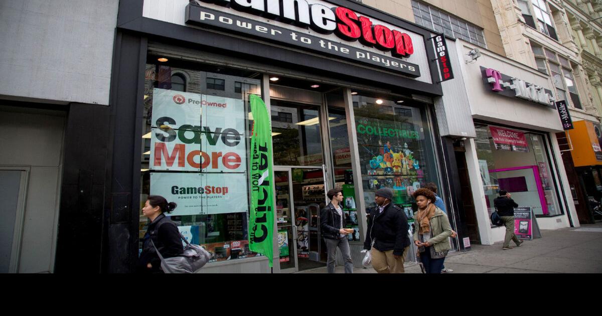 Digital downloads cast doubt on GameStop’s future