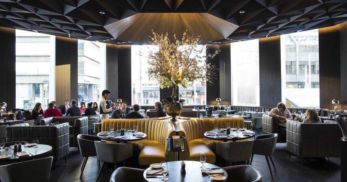 At Arthur’s Restaurant in midtown, schmaltzy is a good thing